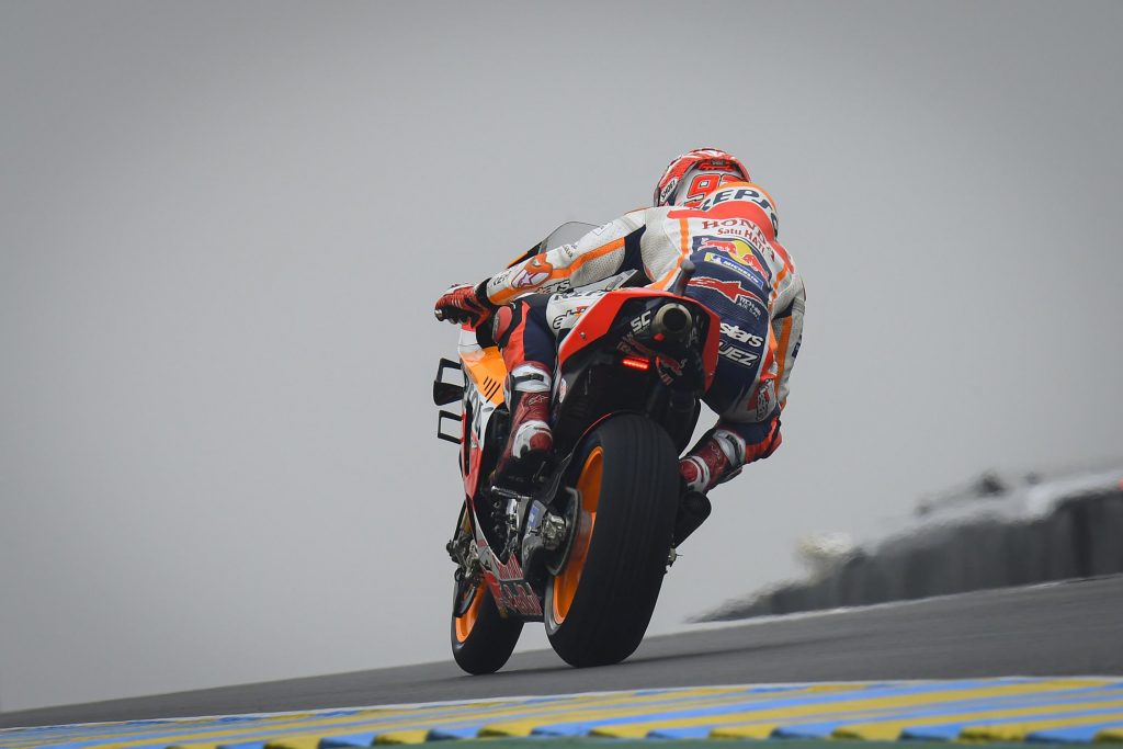 [MotoGP] "MM93" เข้าวินที่ 1 ใสๆ ฉลอง 300 ชัยชนะของ Honda ...