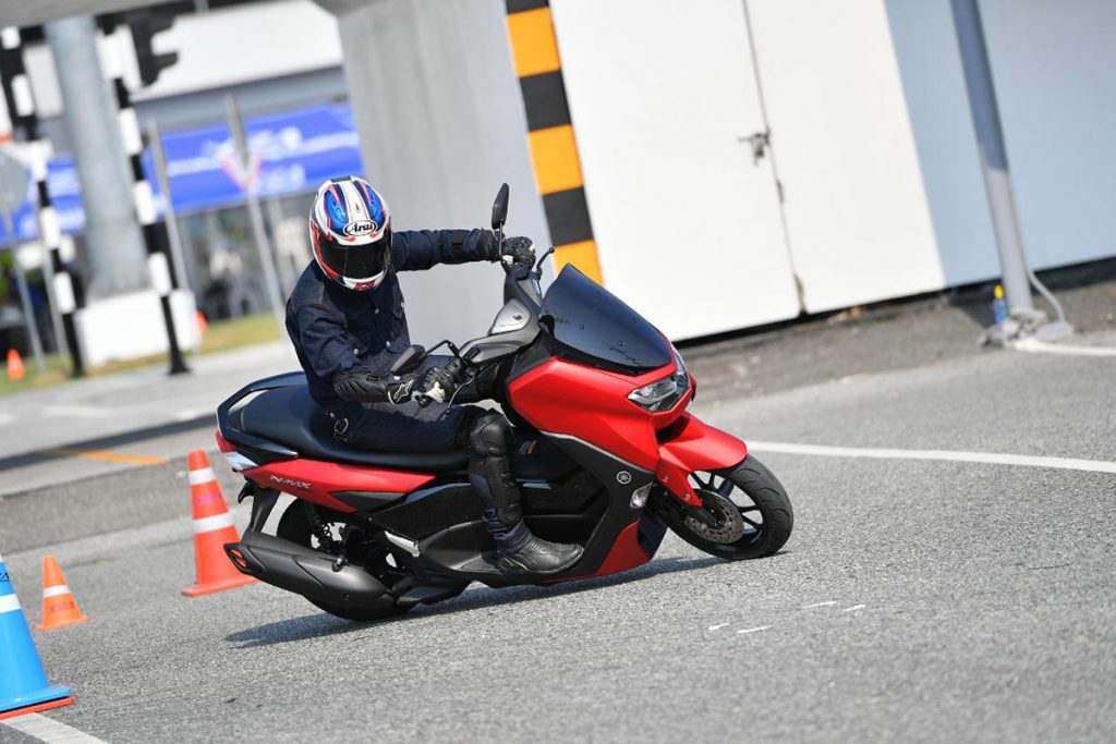 รีวิว First Ride สัมผัสแรก!! All New Yamaha NMAX155 เปลี่ยนใหม่ทั้งคัน ...