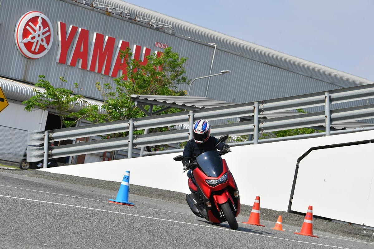 รีวิว First Ride สัมผัสแรก!! All New Yamaha NMAX155 เปลี่ยนใหม่ทั้งคัน ...