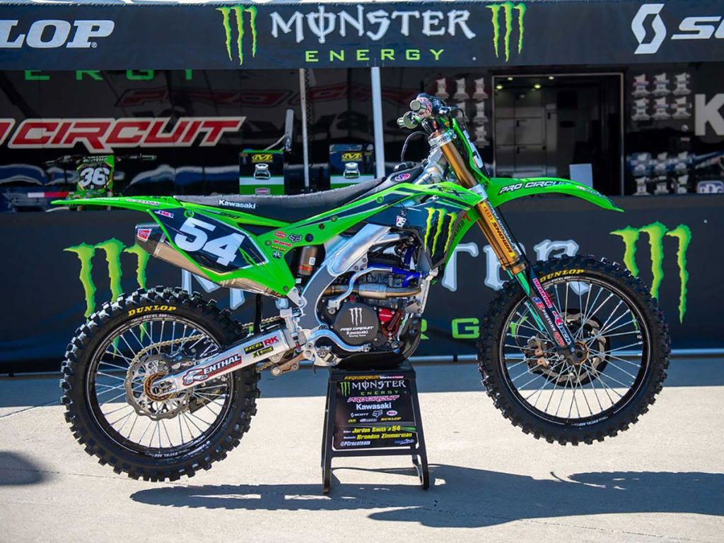 2020 Factory Supercross Bikes Kawasaki KX250F / KTM 450 SX-F ...