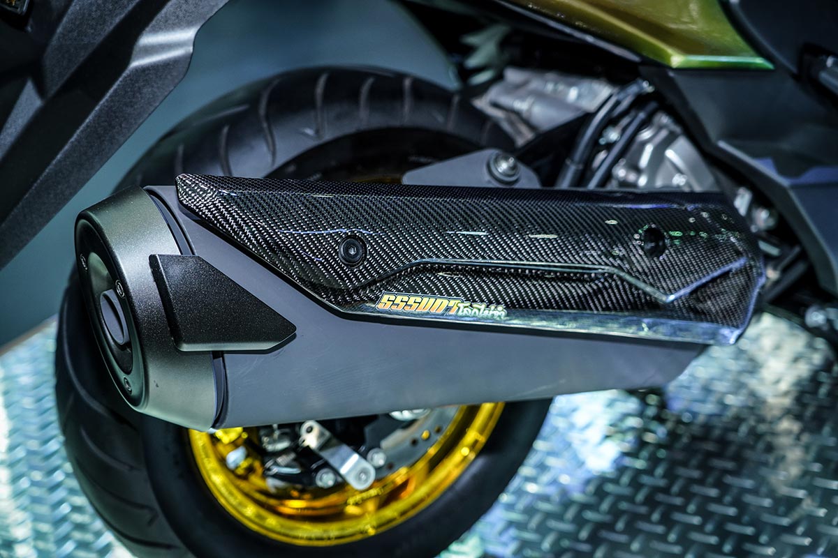 Burgman 400 วัยรุ่นฟรุ้งฟริ้ง !! - Motocrossmag.co.th