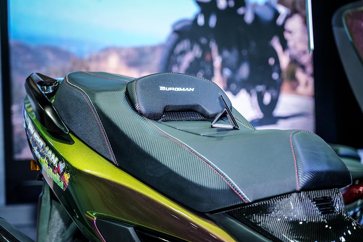 Burgman 400 วัยรุ่นฟรุ้งฟริ้ง !! - Motocrossmag.co.th