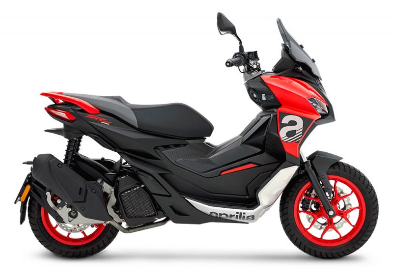 รีวิว : 7 เรื่องใหญ่ Aprilia SR GT 200 DNA “Be A Racer” จาก อาพริเลีย