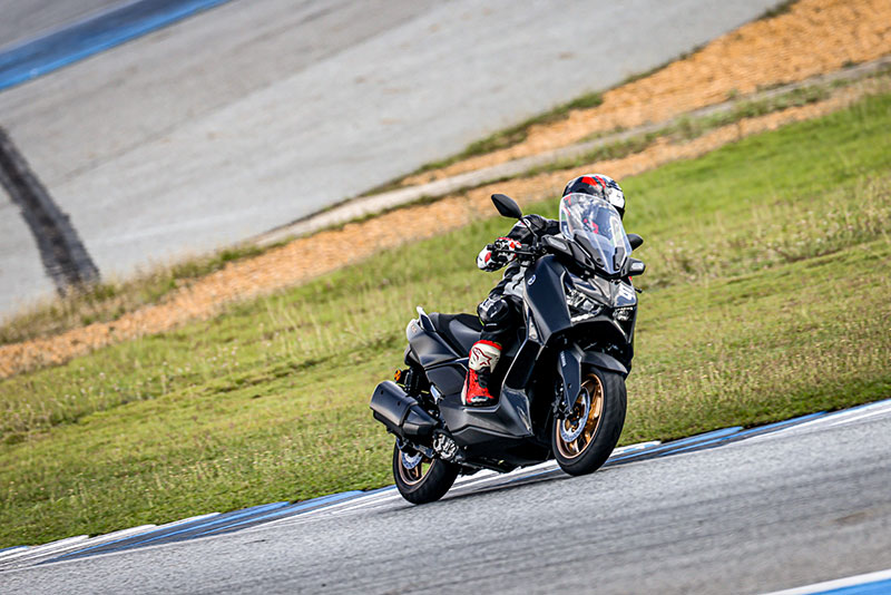 4 เรื่องใหญ่!! “New Yamaha Xmax Connected”