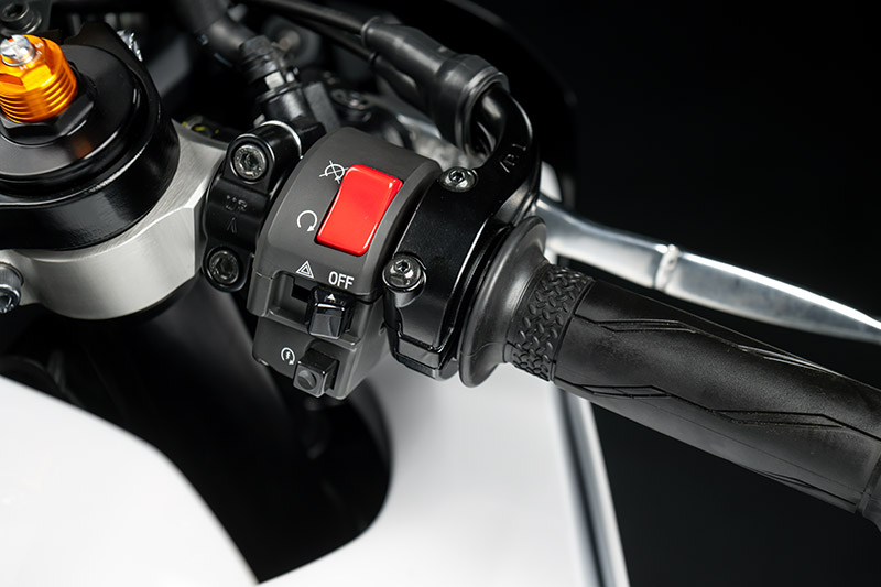 เปิด 5 เหตุผล Yamaha R7 ทำไมเป็นรถที่ “สนุกที่สุด”