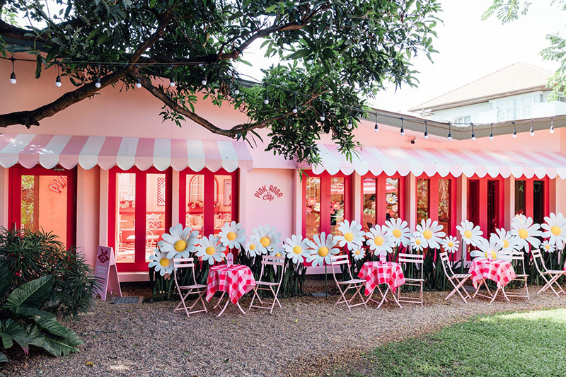“Pink Rosa Café” พร้อมเสิร์ฟความอาร์ตจาก เวสป้า ให้ VESPISTI